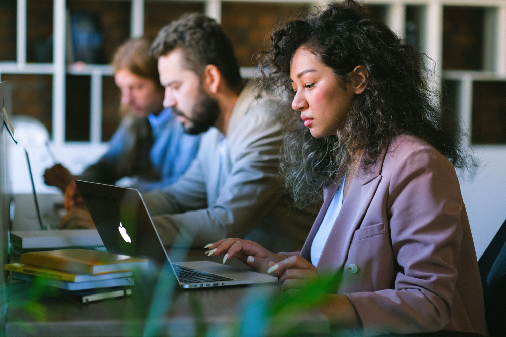 9 Questions To Ask When Selecting An Alumni Network Platform